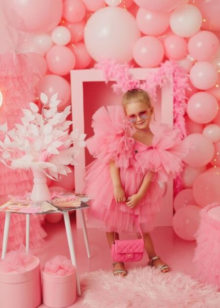 Barbie Photoshoot Ideas - 19 Ideas For A Pretty Pink Vibe