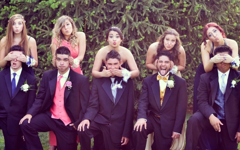 Top 10 Prom Photo Poses, Fun Ideas For Perfect Memorable Night